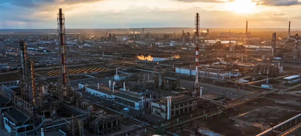US Sanctions Russian Oil Majors Over Ukraine, Prompting India Jitters ...